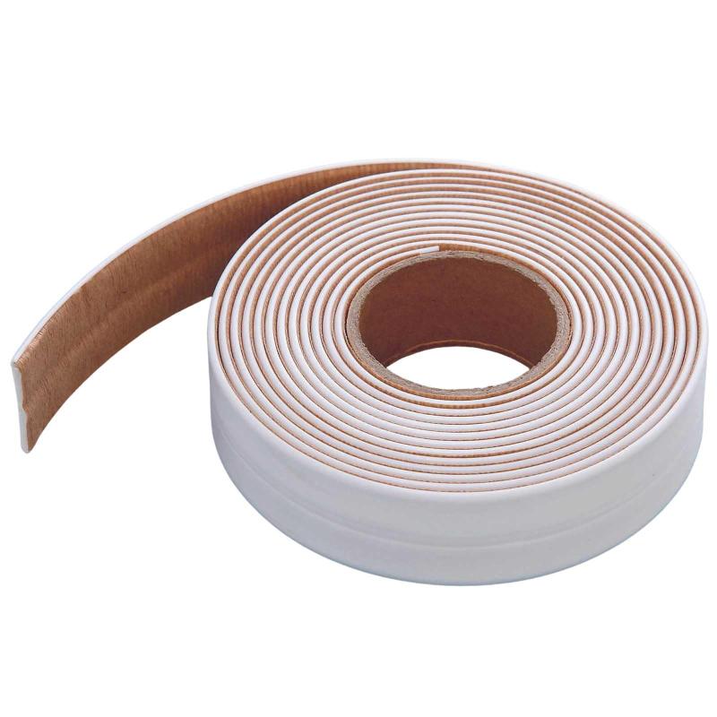 オカノ お風呂のすきま補修テープ 幅24mm×長さ2.5m【サイズ】幅2.2cm×長さ2.5m【重量】140g【材質】ポリエチレン・ブチルゴム系粘着剤【生産国】日本お風呂の気になるすき間を貼るだけガード浴槽と壁や洗面台と壁、流し台・調理台と...