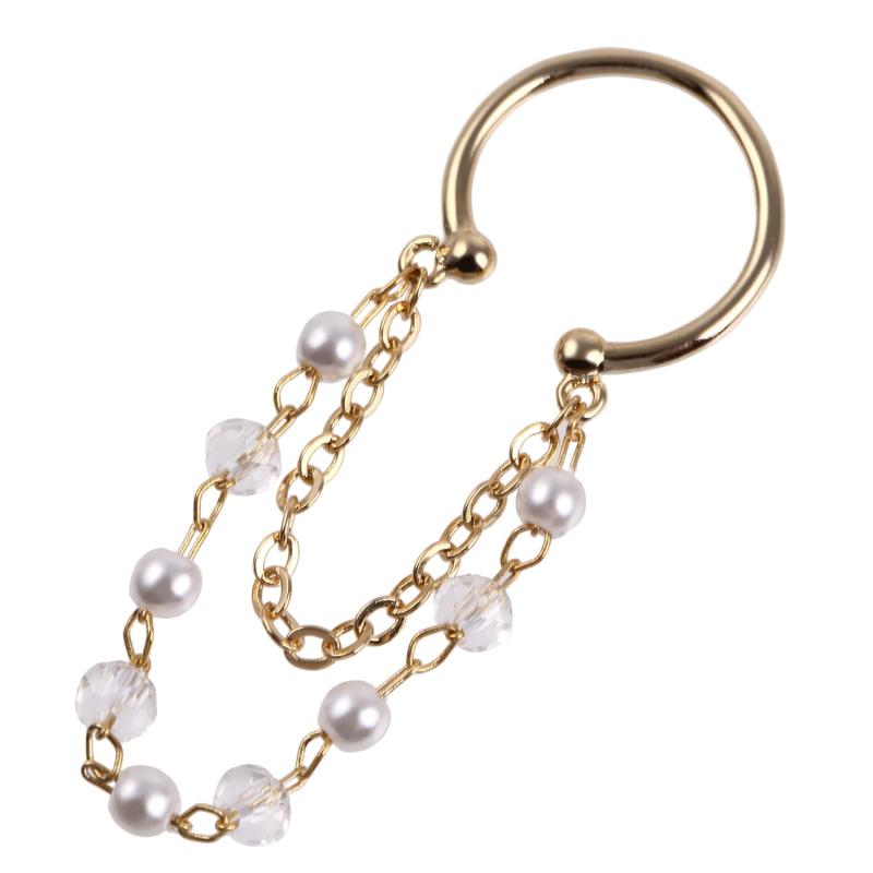 Chucola イヤーカフ レディース パール 3連 チェーン イヤリング ウェアリング 上品 エレガント ノンホールピアス 片耳用 パール KIER006上品で可愛らしいデザインで、さりげなく揺れるストーンとチェーンが華やかな印象を与えて...