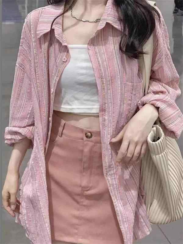 ・主な素材: 綿95%以上・スタイル: 韓系・版型: 宽松型・袖丈: 長袖・袖型: 常规・衣長: 中長款・ネックライン: POLO領・カラー展開: 粉色、青色・サイズ展開: M、L、XL、2XL、3XL