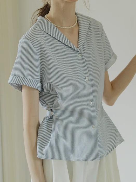 ・カテゴリ: シャツ・スタイル: 休闲・主な素材: 綿混紡・主な素材成分: 氨纶・主な素材成分2: 涤纶（聚酯纤维）・柄: 条纹/格子・袖丈: 短袖・フィット: 修身型・衣長: 普通款(50cm<衣長≤65cm)・ネックライン: 海军...