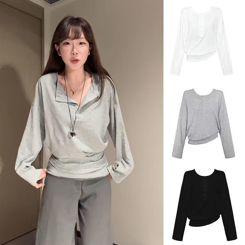 ・カテゴリ: Tシャツ・スタイル: 気質通勤・主な素材: 綿100%・ネックライン: クルーネック・袖丈: 長袖・袖型: 通常・版型: ゆったり・流行要素: ステッチ、単色、コントラスト・カラー展開: グレー、ホワイト、ブラック