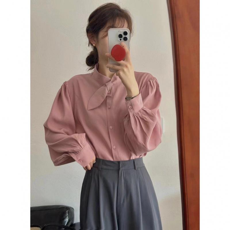 ・主な素材: 腈纶95%以上・柄: 無地・袖丈: 長袖・ネックライン: ハングネック・袖型: 標準袖・カラー展開: ピンク、ベージュ・サイズ展開: S、M、L、XL・カテゴリ: シャツ・スタイル: 通勤