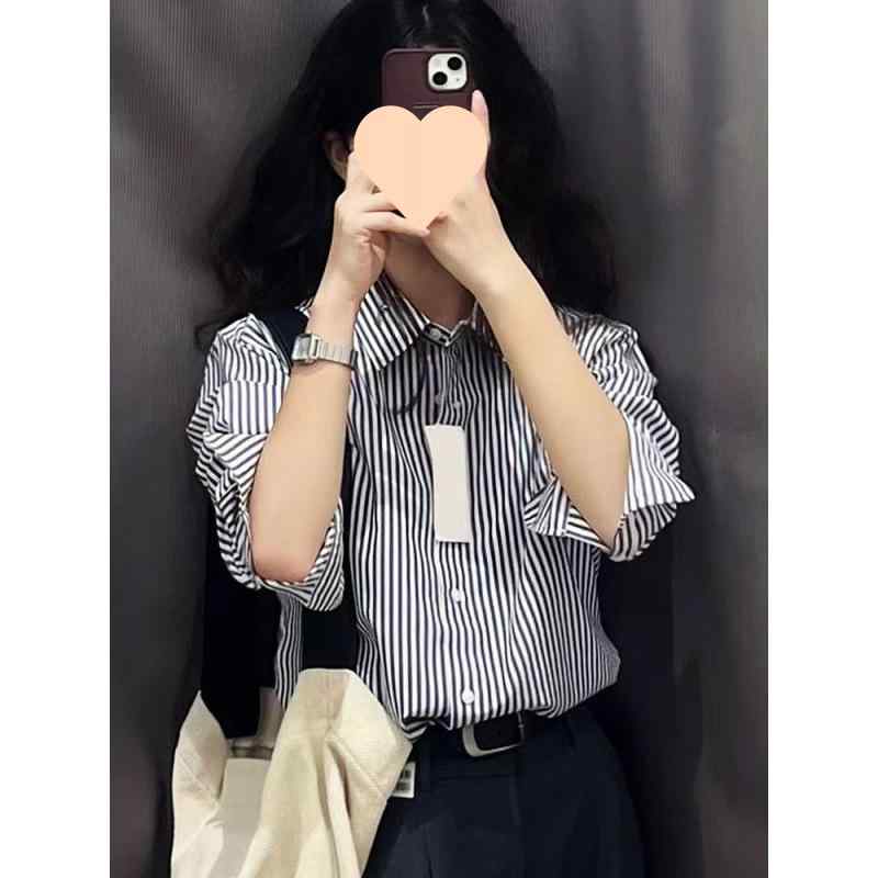 ・袖丈: 長袖・袖型: 通常・カラー展開: 復古系黒白ストライプ・サイズ展開: S,M,L,XL・カテゴリ: シャツ・スタイル: 文学的復古