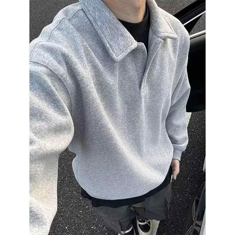 ・カテゴリ: スウェット・スタイル: 韓国風・ネックライン: ラップカラー・袖丈: 長袖・袖型: 通常袖・主な素材: ポリエステル60-70%・素材名: 華綿複合・厚み: 普通・版型: ルーズフィット・柄: 無地・カラー展開: ブラック、ダ...