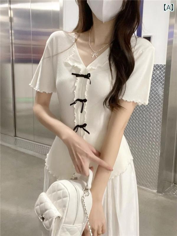 ・カテゴリ: Tシャツ・スタイル: 気質通勤、优雅風・主な素材: ポリエステル・ネックライン: Vネック・袖丈: 短袖・袖型: フリルスリーブ・衣長: 普通・サイズ展開: 均一