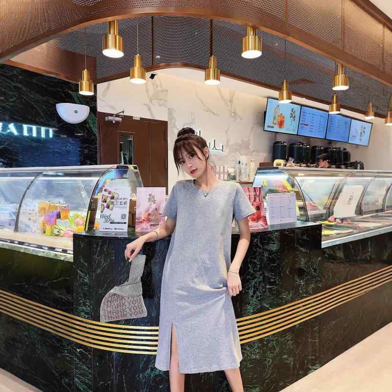 ・スタイル: 日韓休闲・柄: 純色・プリント: 印花・タイプ: 基本款・組み合わせ: 単件・スカート丈: 中長スカート・スカート形状: 一步裙・ネックライン: ラウンドネック・袖タイプ: 通常袖・袖丈: 短袖・ウエスト: ゆったりウエスト・...