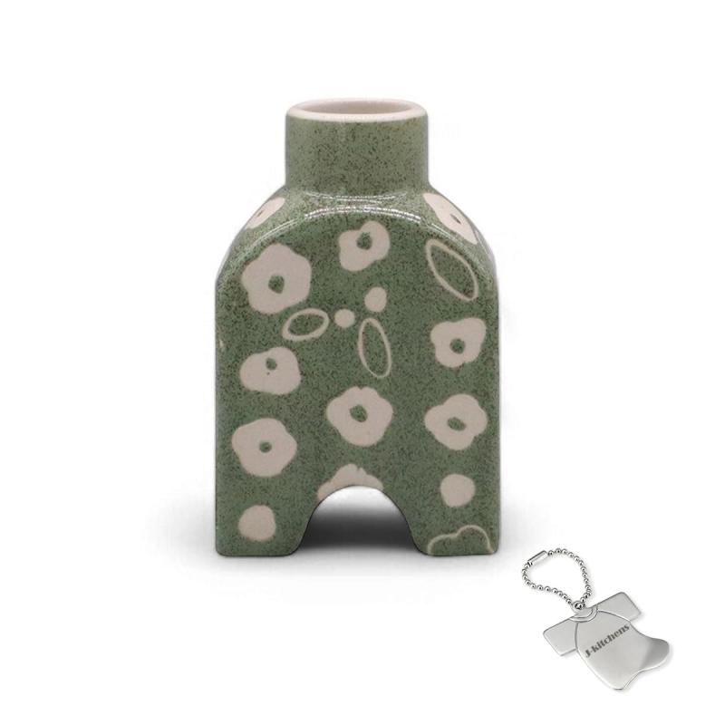 J-kitchens Select 花瓶 陶器 一輪差し 小花 北欧風 フラワーベース D 6x4xH9cm グリーン オリジナルタグ付本体素材：セラミック製品サイズ：約4x4x9cm防水加工済一品一品が手作りの為、色合いやサイズ等が多少変...