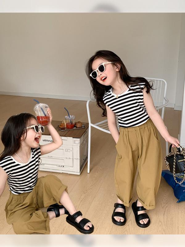 ・カテゴリ: 子供服・スタイル: 韓国風・セット内容: トップス&amp;パンツ・トップス件数: 2点・対象年齢: 3〜8歳・袖丈: ノースリーブ・フード: なし・パンツ丈: ロング・厚み: 普通・柄: ストライプ・素材: 綿・主素材: 綿...