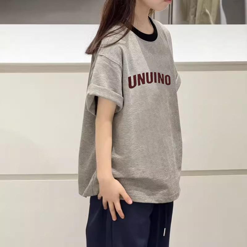 ・カテゴリ: 童Tシャツ・スタイル: 韓版・主な素材: 綿100%・袖丈: 短袖・ネックライン: 丸首・柄: 字母・要素: 字母、プリント、配色・カラー展開: 灰色-紅底U一行字母、灰色-粉底OK愛心、灰色-黒底M一條字母、灰色-一盆花、灰...