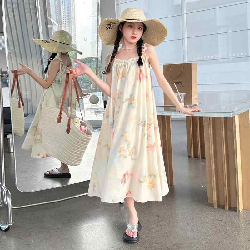 ・カテゴリ: 童スカート・スタイル: プリンセス・主な素材: 綿70%・性別: 女・袖丈: ノースリーブ・柄: プリント・カラー展開: 杏色・サイズ展開: 120cm,130cm,140cm,150cm,160cm,170cm・対象年齢: ...