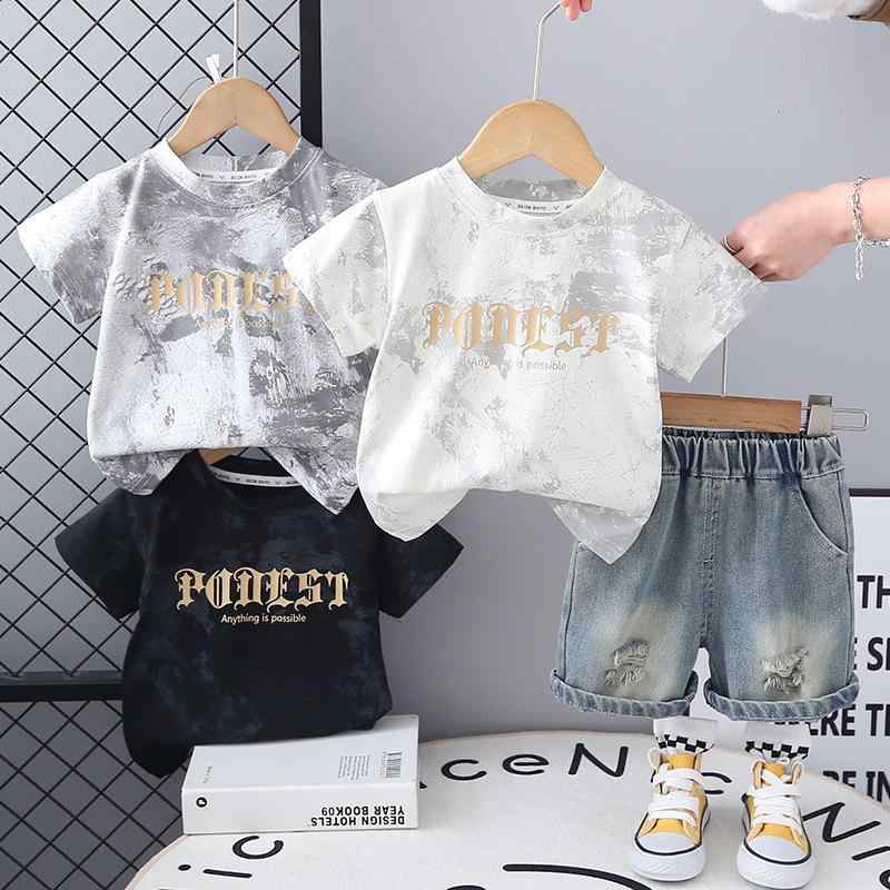 ・カテゴリ: 童セット・スタイル: 韓国風・セット内容: 2点セット・袖丈: 短袖・フード: なし・パンツ丈: ショートパンツ・主な素材: 綿95%・厚み: 普通・柄: 抽象・要素: スポーツ、可愛い、プリント・首元: プルオーバー・カラー...