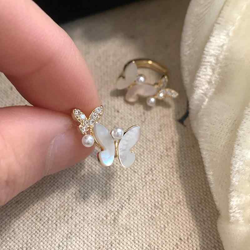・カテゴリ: 耳飾・スタイル: ins風、個性風潮・主な素材: 金属・形状: 幾何型・処理: 電鍍・カラー展開: バタフライイヤリング、金メッキ