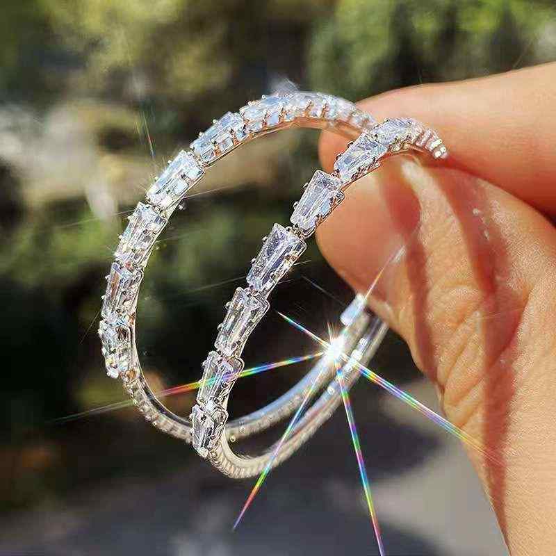 ・素材: 金属・形状: 星座・加工: 電鍍・流行要素: 円形・スタイル: 清新甜美・カテゴリ: 耳飾・対象: 子供・カラー展開: 白K、金色、玫瑰金