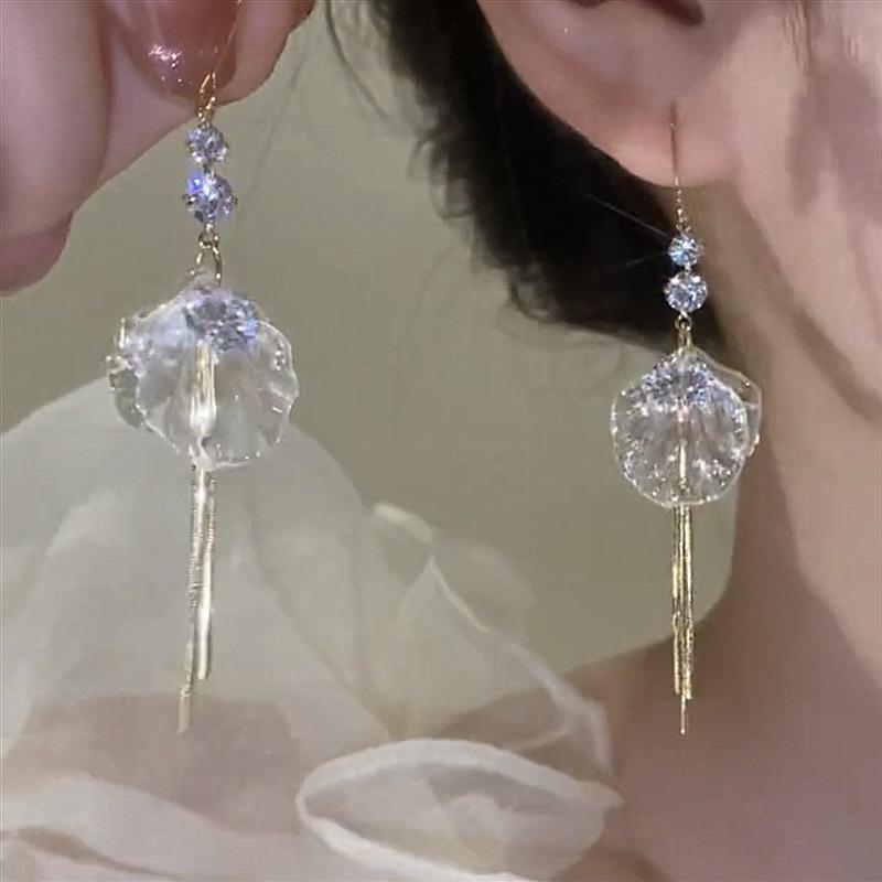 ・形状: 幾何型・処理: 電鍍・スタイル: ファッション通勤・カテゴリ: イヤリング・対象: 女性用・流行要素: 貝殻・カラー: 幻彩貝殻花