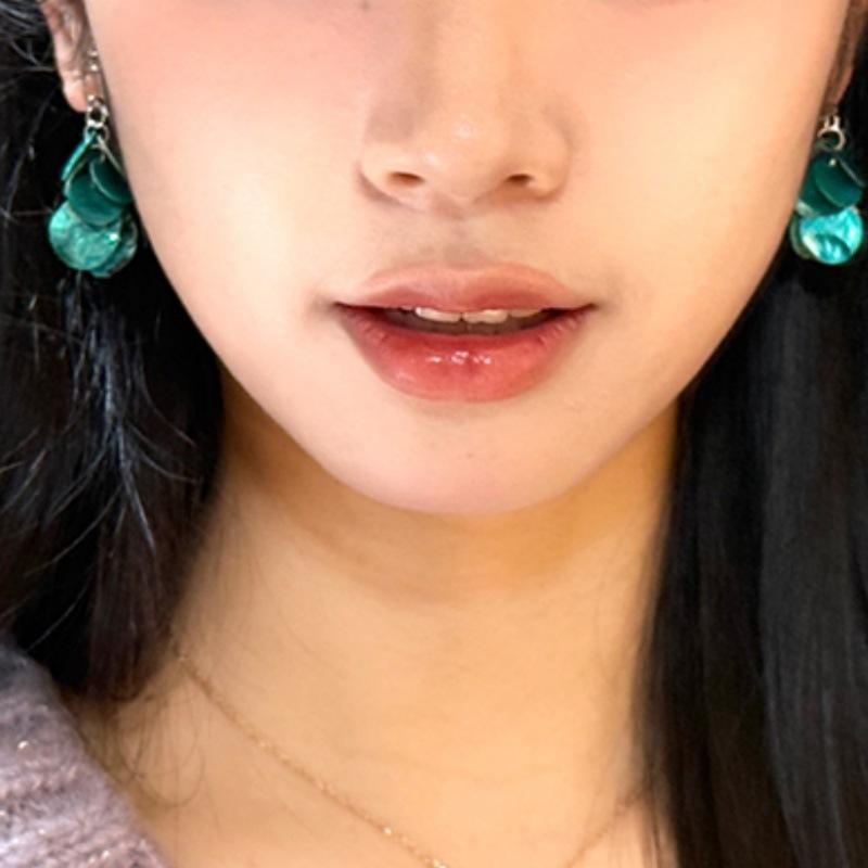 ・カテゴリ: 耳飾 ・スタイル: 復古 ・主な素材: 貝殻 ・形状: 幾何型 ・加工: 手作り ・流行要素: 円形、環形 ・対象: 女性