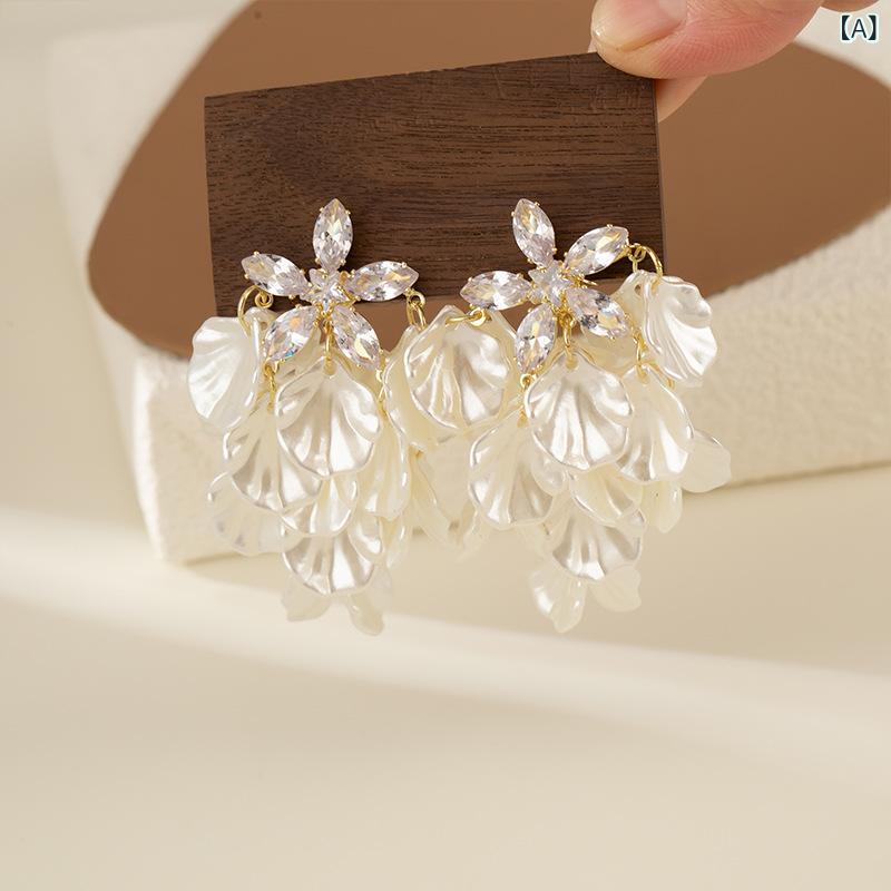 ・素材: プラスチック/樹脂・スタイル: 女式・デザイン: 花卉・加工: 镶钻・流行要素: 花朵・スタイル分類: 軽奢風・カテゴリ: 蚊香盘耳夹・スタイルカテゴリ: ファッション通勤・製品カテゴリ: 耳飾・対象: 女式・流行要素分類: 植物...