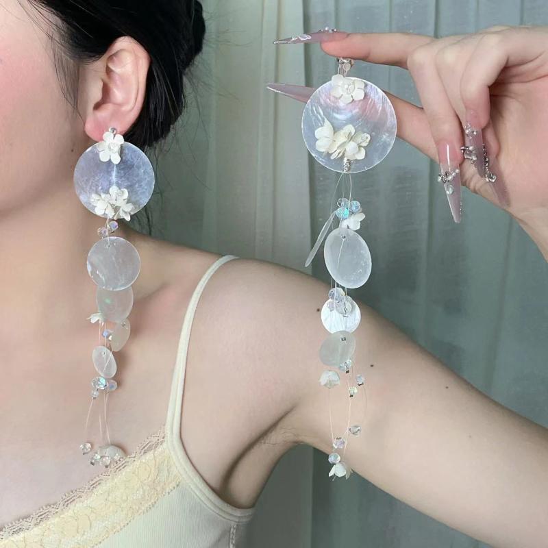 ・製品カテゴリ: 耳飾・スタイル: 度假風、清新甜美・素材: アクリル・形状: 花卉・加工: 電鍍・流行要素: 花朵、植物花卉・対象: 女式・カラー展開: 主図款