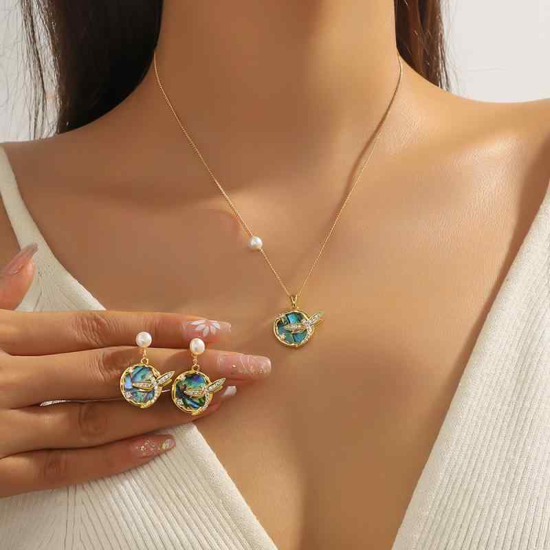 ・主な素材: チタンスチール・加工: ダイヤモンドインレイ・形状: 動物/干支・チェーンスタイル: 十字チェーン・長さ: 41cm-50cm・スタイル: 軽奢風・スタイル分類: ファッショントゥーコム・製品カテゴリ: ネックレス・対象: 女...