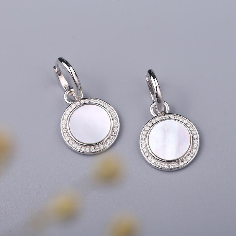 ・カテゴリ: 耳飾・スタイル: 清新甜美・主な素材: 貝殻・カラー展開: 貝殻