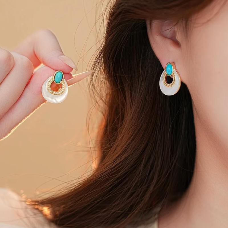 ・カテゴリ: 耳飾・スタイル: 文艺复古・主な素材: 銅・形状: 水滴形、幾何型・流行要素: 円形、楕円・カラー展開: 水滴貝殻耳钉、楕円貝殻耳钉・対象: 女式