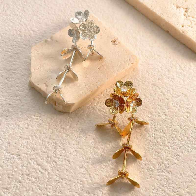 ・主な素材: 銅・スタイル: 簡約・形状: 花卉、幾何型・カラー展開: 金色、銀色・流行要素: 玫瑰花、花朵、桃花・カテゴリ: 耳飾・対象: 女式