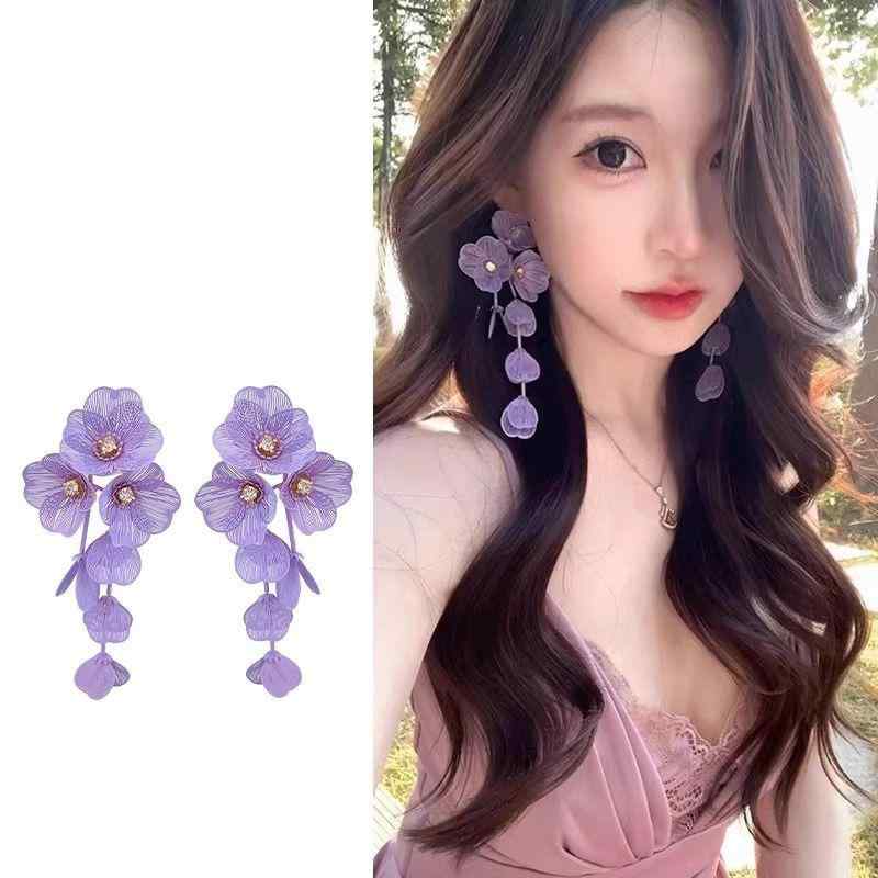 ・カテゴリ: 耳飾・スタイル: 田園風・素材: 合金・加工: 電鍍・形状: 花卉・流行要素: 花瓣・スタイル分類: 清新甜美・対象: 女式・流行要素分類: 植物花卉・カラー展開: 紫色