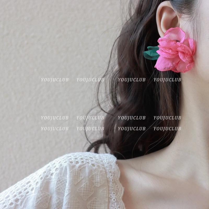 ・カテゴリ: 耳飾・スタイル: 清新甜美・素材: 混合素材・デザイン: 花卉・カラー展開: 玫红色925银针、紫色925银针、黄色925银针、米白色925银针・純度: 925銀