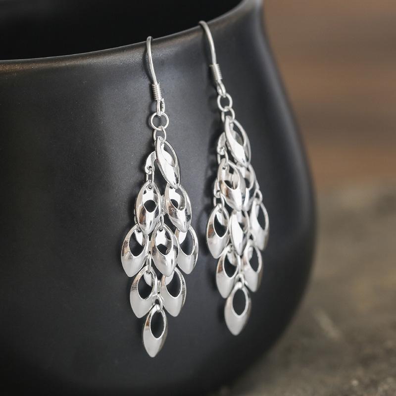 ・カテゴリ: 耳飾・スタイル: 個性風潮・主な素材: 925銀・形状: 葉子・カラー展開: 銀色・対象: 女式・流行要素: 植物花卉