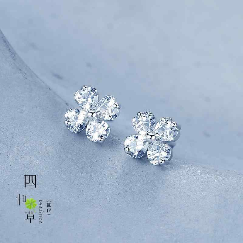 ・カテゴリ: 耳飾・スタイル: 冷淡風、個性風潮・主な素材: 銅メッキ、純銀耳針・加工: イニシャルダイヤモンド・形状: 葉・流行要素: 葉、植物花卉・商品タイプ: クラシック・対象: 女性