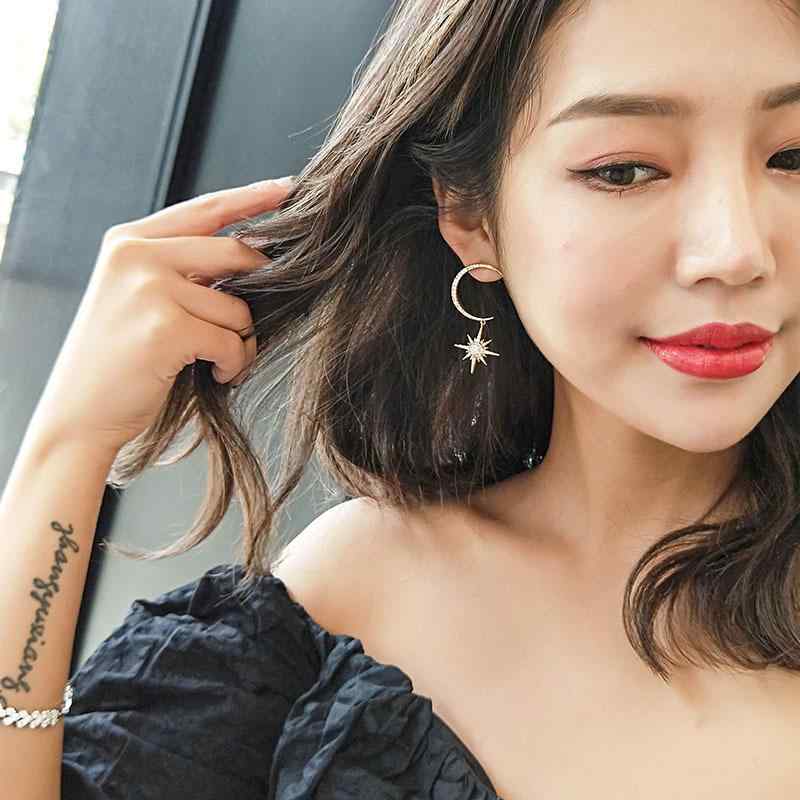 ・カテゴリ: 耳飾・スタイル: ファッション通勤・素材: 水钻・加工: 電鍍・形状: 星形・カラー展開: S925銀針、金色月牙八芒星星・対象: 女式