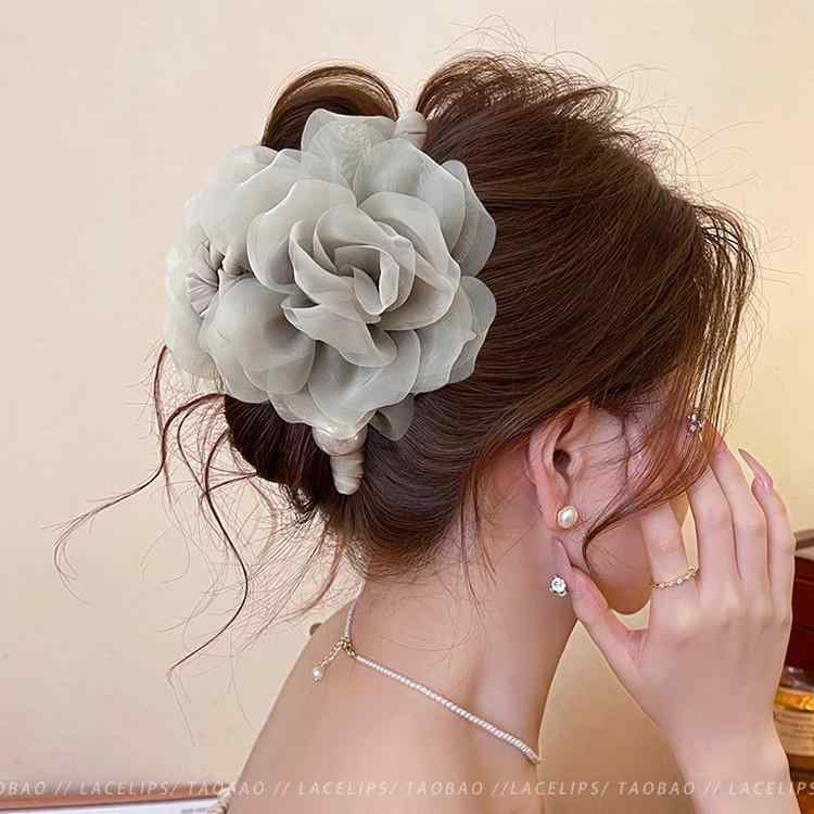 ・カテゴリ: ヘアアクセサリー・スタイル: 韓流・主な素材: プラスチック/樹脂・対象: 女性・加工: 手作業・種類: 抓りクリップ・カラー展開: ピンク、ブラック、グレーグリーン・人気要素: バラ花