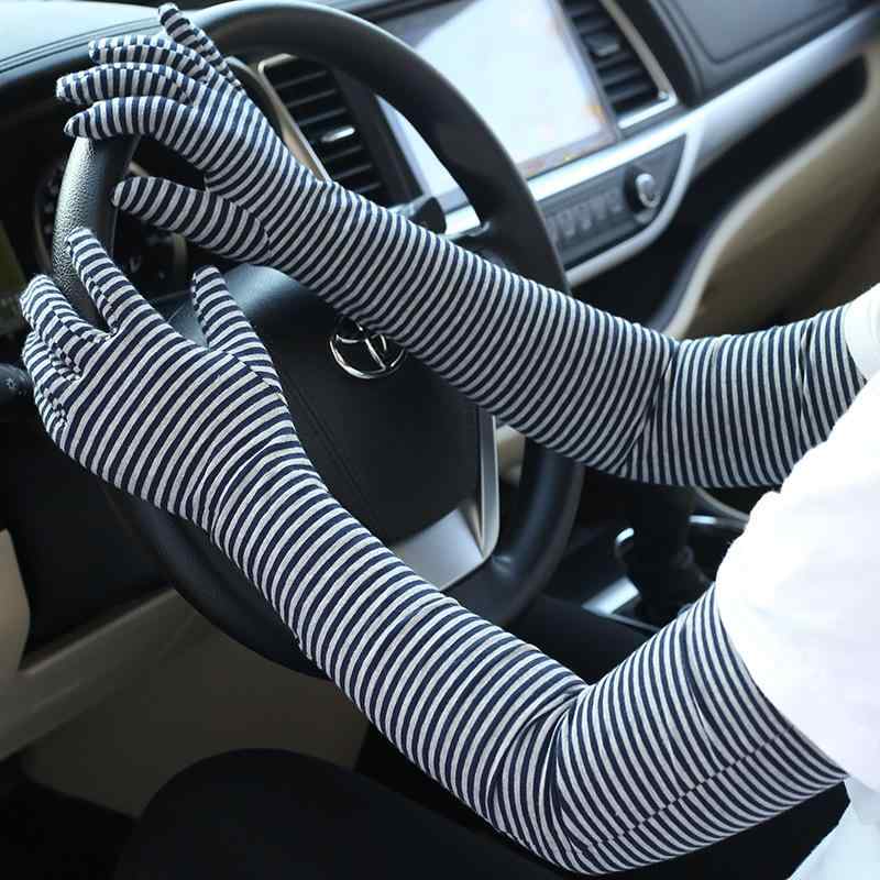 ・主な素材: 綿・スタイル: ファッショントレンド、シンプル・柄: ストライプ・カラー展開: 黒白ストライプ、灰白ストライプ、深灰黒ストライプ、木緑ストライプ、藍灰ストライプ、杏白ストライプ・サイズ展開: 均一サイズ