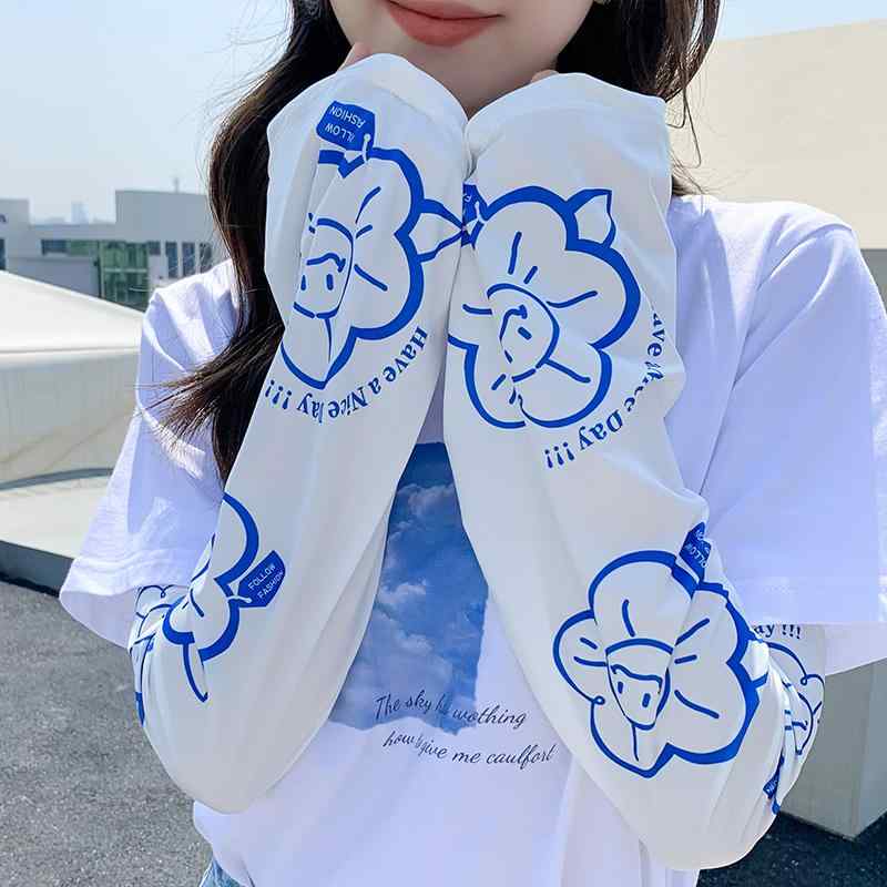 ・主な素材: ポリエステル100%・スタイル: 日韓風、淑女風、甘美風、小香風・スタイル分類: 清新甘美・流行要素: 植物花卉・サイズ展開: 均码・カラー展開: 七彩碎花、藍色笑脸花、小兔子藍白、粉色小碎花、黒白爱心、藍白小碎花、藍花橘圆点...