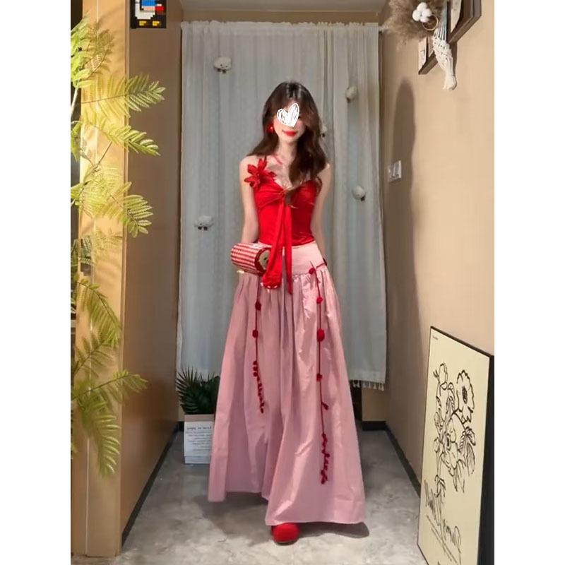 ・主な素材: 腈纶95%以上・カラー展開: 上衣,半身裙,上衣+半身裙・サイズ展開: S,M,L,XL・スタイル: 名媛風・セットスタイル: スカートセット・対象性別: 女性・袖丈: ノースリーブ・カテゴリ: 休闲套装