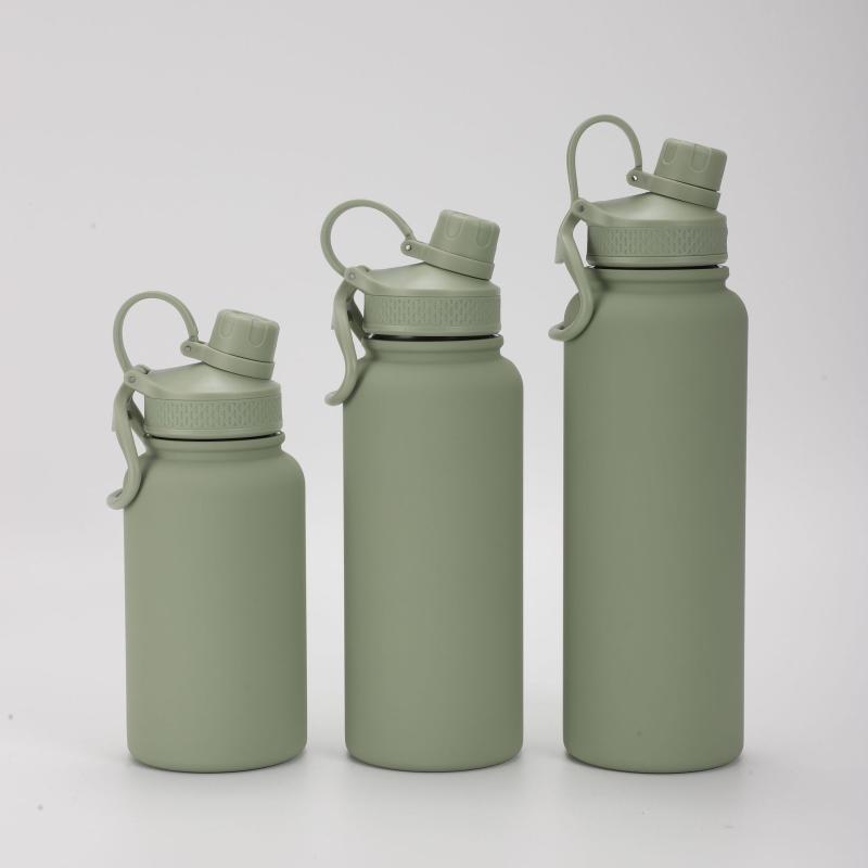 ・容量: 650ml,1000ml,1200ml・スタイル: 現代簡約,大容量,带吸管・内胆素材: 304不鏽鋼・外殻素材: 304不鏽鋼・保温性能: 6-12時間・素材: 內304外201・機能: 常規,携帯,真空,保温・色展開: 黒色,...