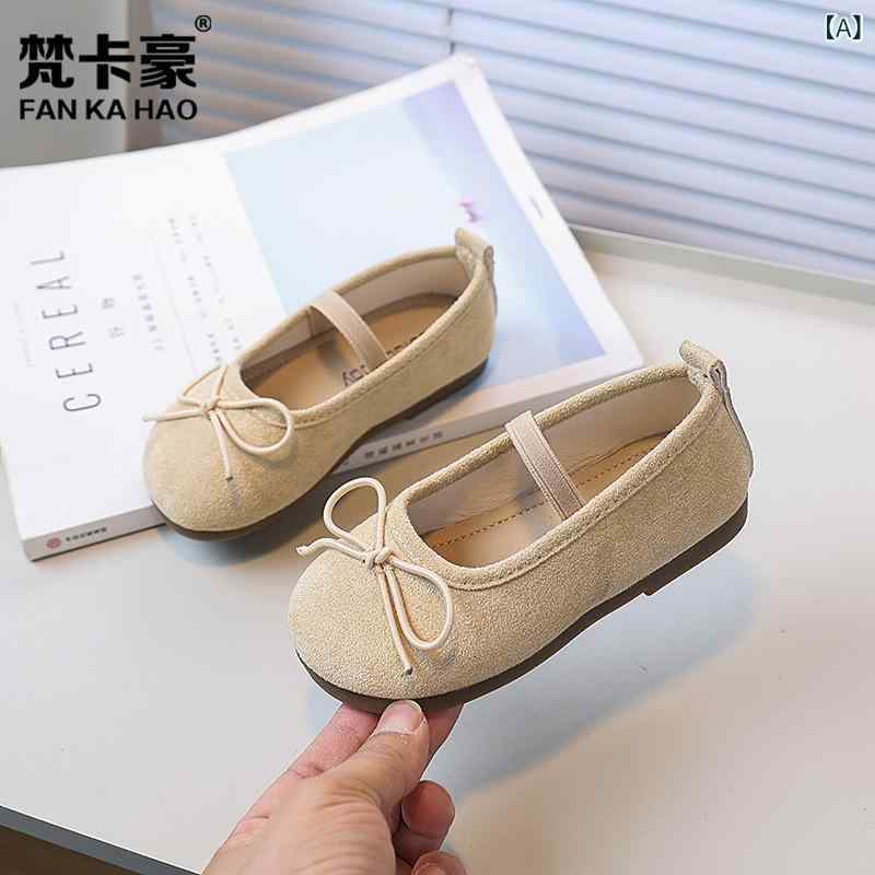 ・カテゴリ: 子供靴・スタイル: プリンセス・主な素材: 蒙古克立绒・内側素材: 仿皮・機能: 透気、防滑、耐磨・柄: 単色・カラー展開: 赤、ピンク、青、黄・サイズ展開: 19、20、21、22、23、24、25、26、27・対象年齢: ...