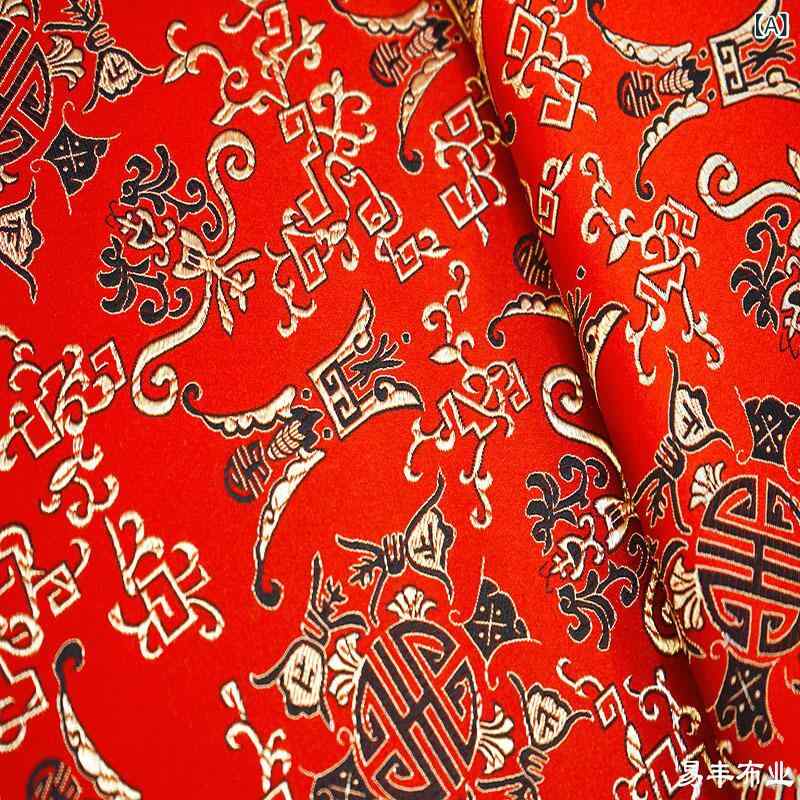・素材: 経線涤丝、緯線人造丝または紡人丝・密度: 70梭左右・克重: 150g・幅幅: 75cm・染整工艺: 色织・花型工艺: 提花・印花风格: 中国風・流行元素: 经典・カラー展開: 大紅黒、泥金咖啡