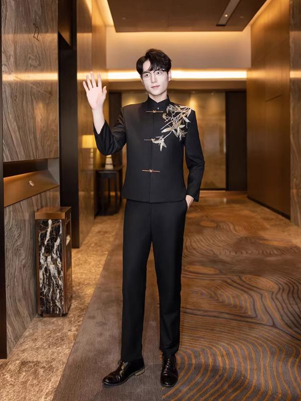 ・カテゴリ: 中山装・スタイル: 中国風・主な素材: ポリエステル95%・詳細: ボタン飾り・加工: 刺繍・カラー展開: 青竹・サイズ展開: XS、S、M、L、XL、XXL、XXXL、4XL