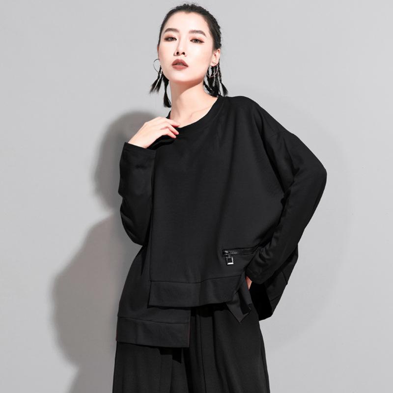 ・カテゴリ: Tシャツ・スタイル: 街頭潮人、歐米風・主な素材: 綿、ナイロン・ネックライン: ラウンドネック・袖丈: 長袖・フィット: ルーズフィット・衣丈: 普通款(50cm<衣長≤65cm)