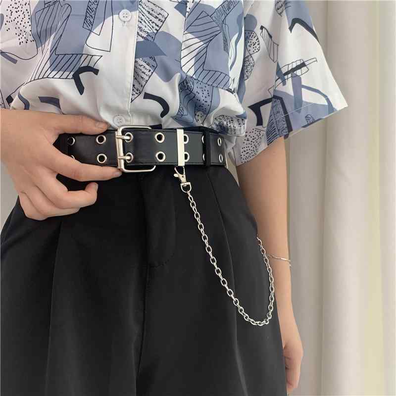 ・素材: 仿皮・バックル素材: 合金・留め具: 針金バックル・カラー展開: ブラック+チェーン・幅: ワイド(＞4cm)・スタイル: 朋克、ストリート、非主流、ボーイフレンド、ins、インフルエンサー・スタイル分類: 個性トレンド・流行要素...