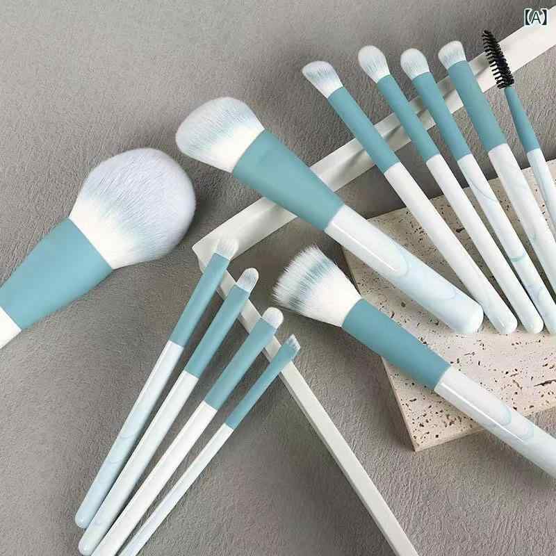 ・カテゴリ: メイクブラシセット・ブラシ数: 12本・毛材: 人造繊維・柄材: プラスチック・柄形状: ロングハンドル・毛長: 4cm・全長: 15.5cm・カラー展開: ブルー、ピンク