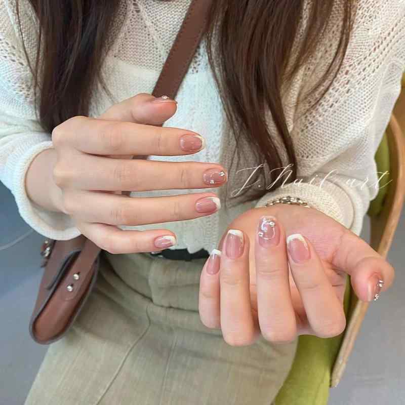 ・スタイル: 可愛、甜美、法式、辣妹、超薄無痕、爆閃、氷透、甜酷、軽奢風、ins風、純欲、極光甲・款式: 短款、長款、中款、穿戴式、芭蕾型・图案: 星星・適用人群: 女士