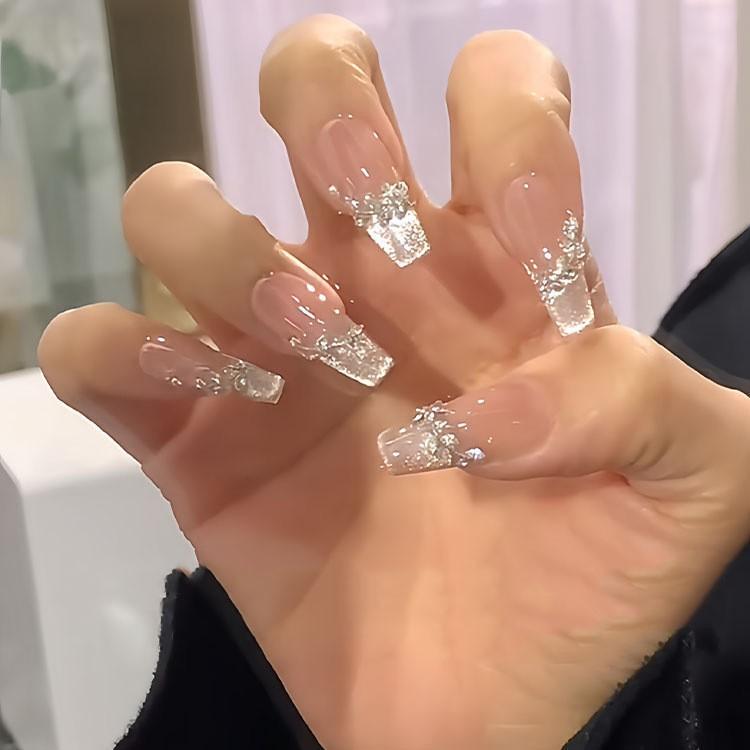 ・スタイル: 簡約・款式: 穿戴式・適用人群: 女士・甲片: nail tips・穿戴甲: Wearing armor・手工穿戴甲: Handmade armor wearing