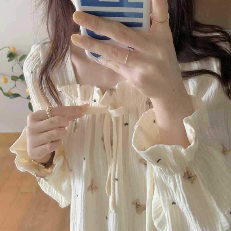 ・スタイル: 日系風・主な素材: 綿70%・生地の厚さ: 適中(約150g/平米)・ネックライン: クルーネック・袖丈: 長袖・スカート丈: ロング・機能: 日常用、睡眠用、入浴用・対象: 女性・使用シーン: ホームウェア・カラー展開: 杏...