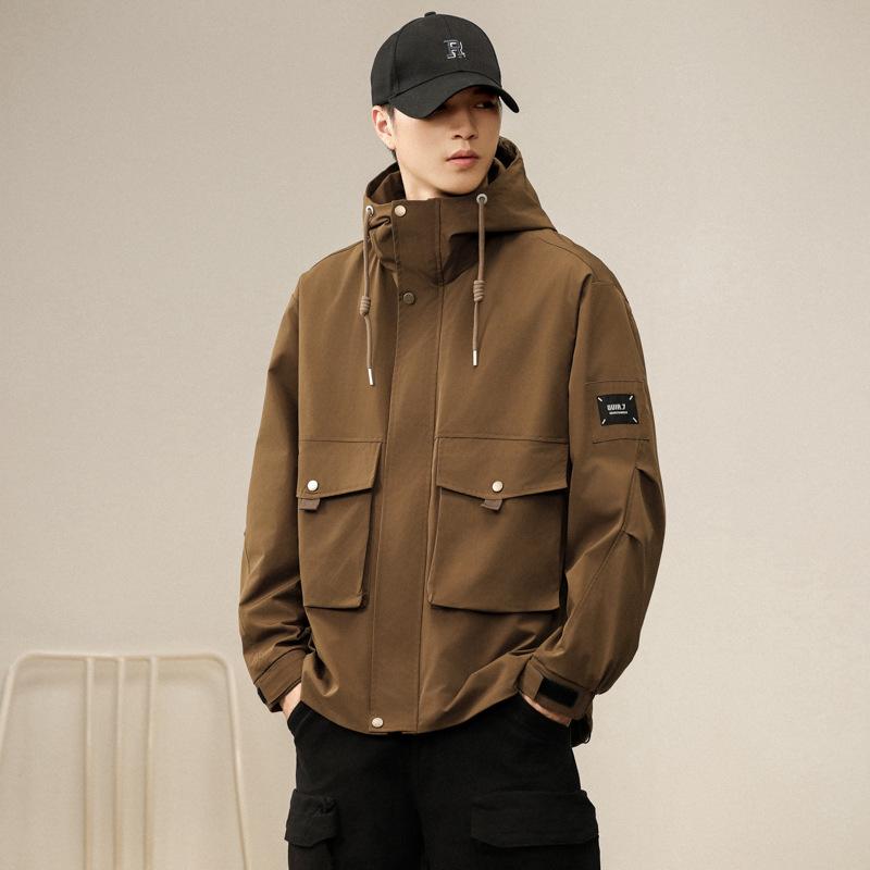・カテゴリ: ジャケット・スタイル: ストリート・主な素材: ポリエステル100%・ネックライン: 無領・版型: ルーズフィット・フード: あり・袖丈: 長袖・柄: 無地・厚み: 普通・詳細デザイン: 多ポケット・裾デザイン: ストレート・...