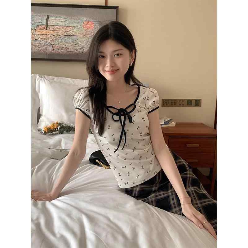 トップス レディース ブラウス 半袖 ホルターネック リボン 紐 碎花柄 小花柄 痩せ見え きれいめ カジュアル 再生繊維 260g 上品 大人かわいい オシャレ 普段使い お出かけ・カテゴリ: Tシャツ・素材: ポリエステル・スタイル: ...