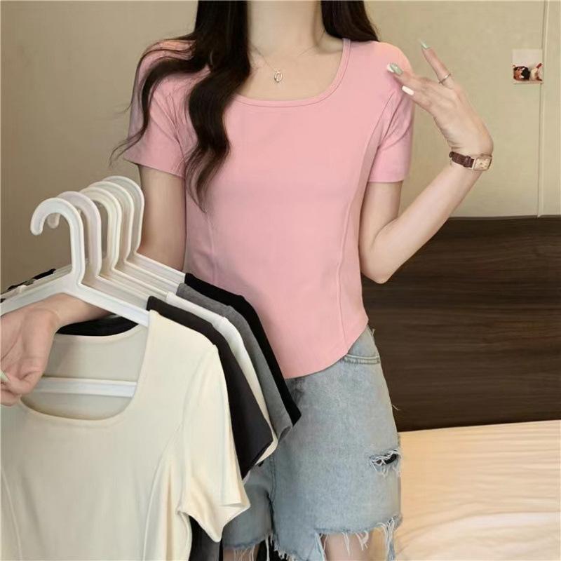 ・カテゴリ: Tシャツ・スタイル: 休闲・主な素材: ポリエステル95%以上・ネックライン: 方領・袖丈: 短袖・袖型: 常规袖・フィット: 修身型・衣長: 短款・カラー展開: 白色、黒色、浅灰色、粉红色、杏色、碳灰色・サイズ展開: M、L...