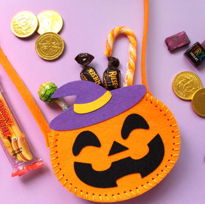 かんたん可愛い♪ハロウィン工作★ カボチャのキャンディーバッグ★裁縫練習にも◎ 予約製品の為、ご注文より2週間程度でのお届けとなります。 ご注文後のキャンセル・交換・不可製品となっております。何卒ご了承よろしくお願い致します。