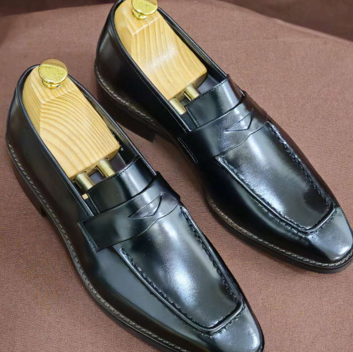 【こちらは予約商品です】 下記注意事項をご了承の上ご購入をお願い致します。 ※こちらの商品はお客様のご注文を頂いてから職人が一つ一つハンドメイドでの製造となります為、 ご注文後発送までに3週間から4週間程度のお時間を頂いております。お時間に...