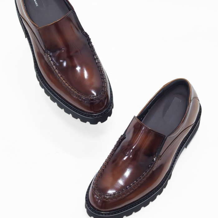 【こちらは予約商品です】 下記注意事項をご了承の上ご購入をお願い致します。 ※こちらの商品はお客様のご注文を頂いてから職人が一つ一つハンドメイドでの製造となります為、 ご注文後発送までに3週間から4週間程度のお時間を頂いております。お時間に...